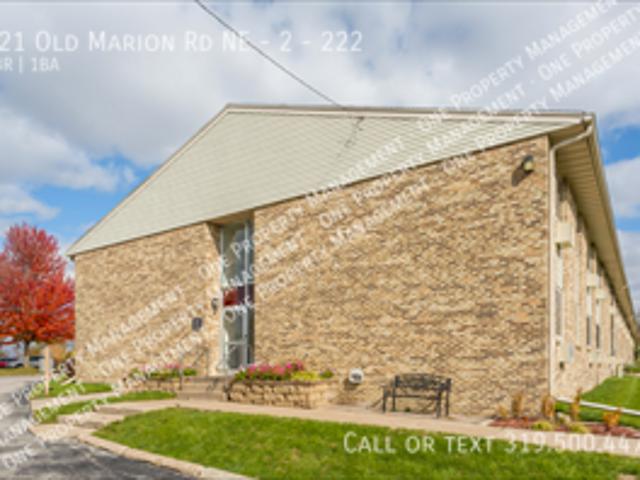 1 BR, 1 BA Apartment 921 Old Marion Rd NE, Cedar Rapids, IA 52402