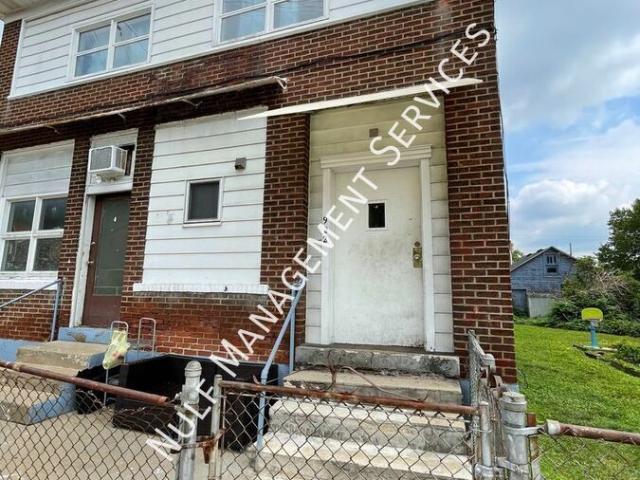 1 BR, 1 BA Apartment 922 Hober Avenue, McKees Rocks, PA 15136