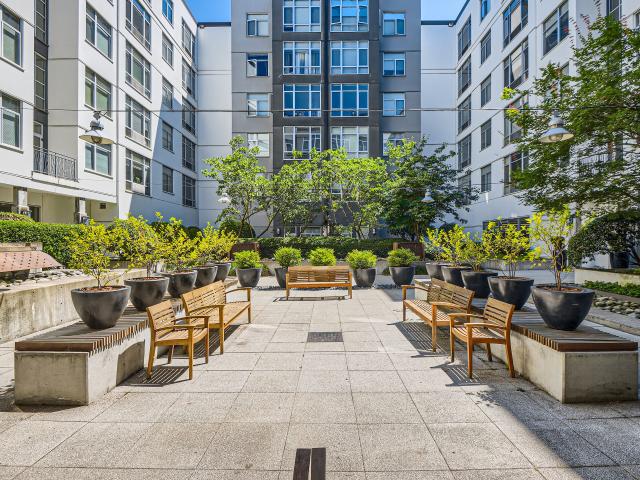 1 BR, 1 BA Apartment 925 Northwest Hoyt Street Unit 536, Portland, OR 97209