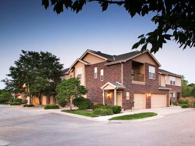 1 BR, 1 BA Apartment 9310 Western Ave Unit 08104, Omaha, NE 68114