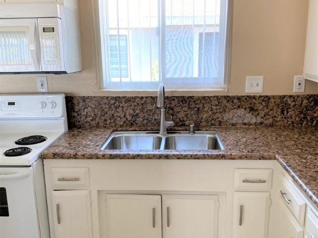 1 BR, 1 BA Apartment 931 West 19th Street, Costa Mesa, CA 92627