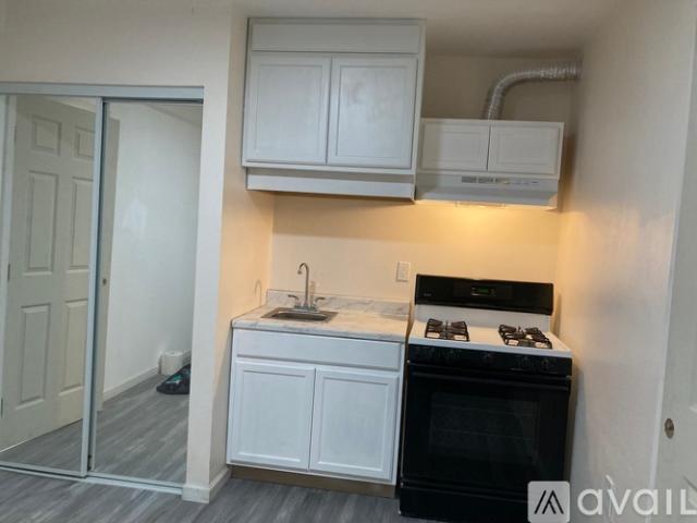 1 BR, 1 BA Apartment 9325 Virginia Avenue, Unit Unit in back, South Gate, CA 90280