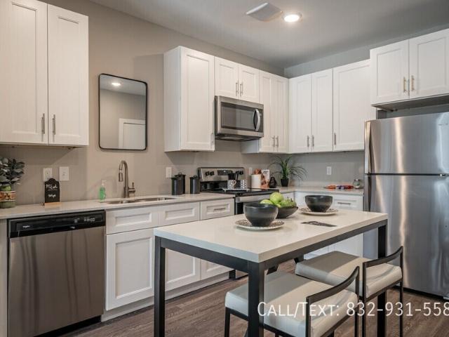 1 BR, 1 BA Apartment 9347 Kempwood Dr, Houston, TX 77080