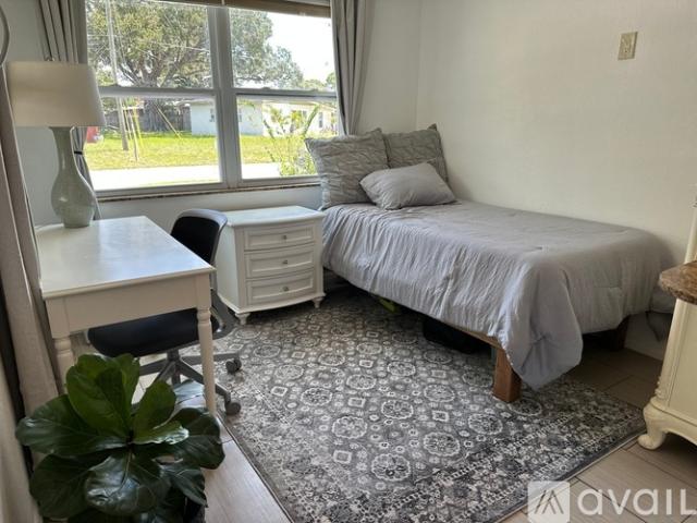 1 BR, 1 BA Apartment 9372 88th Way North Unit 2, Seminole, FL 33777