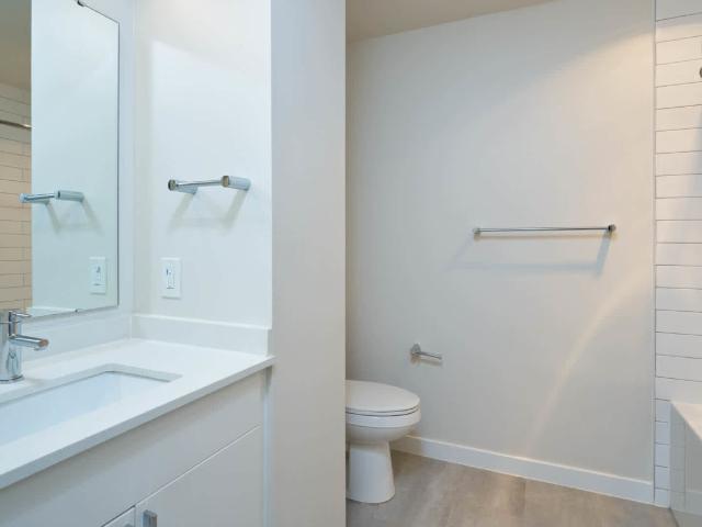1 BR, 1 BA Apartment 938 110th Avenue Northeast Unit 201, Bellevue, WA 98004