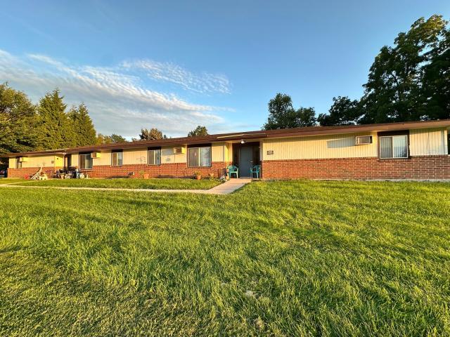 1 BR, 1 BA Apartment 938 Farnham Street, Columbus, WI 53925