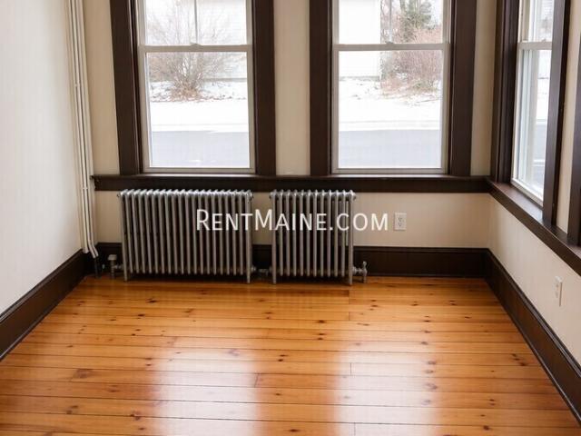 1 BR, 1 BA Apartment 9 Catell St. Apt Bangor, ME 04401
