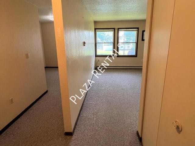 1 BR, 1 BA Apartment 9 E 10th Ave, Groton, SD 57445