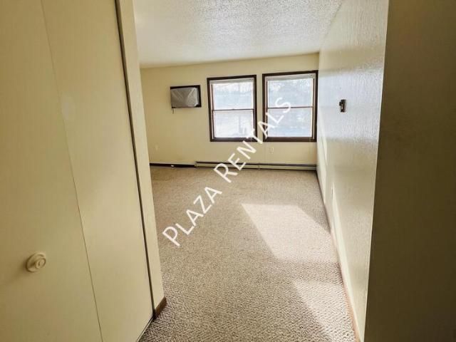1 BR, 1 BA Apartment 9 E 10th Ave, Groton, SD 57445