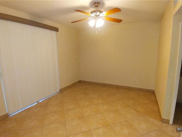 1 BR, 1 BA in Coral Bay