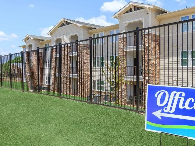 1 BR, 1 BA in Denison