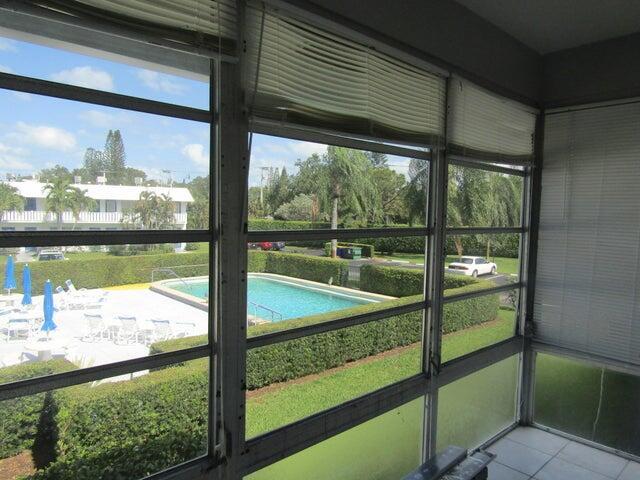 1 BR, 1 BA in East Riverside