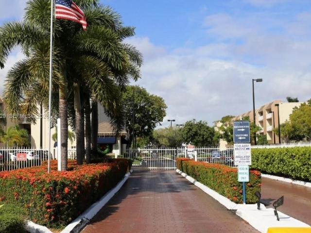 1 BR, 1 BA in Kendall