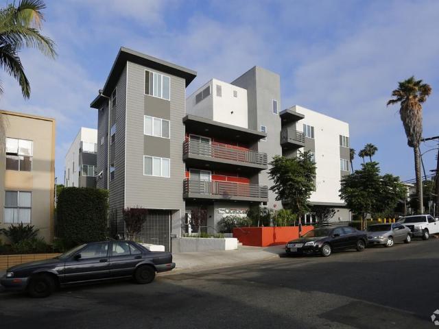 1 BR, 1 BA in Hollywood