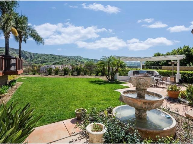 1 BR, 1 BA in Olinda Ranch