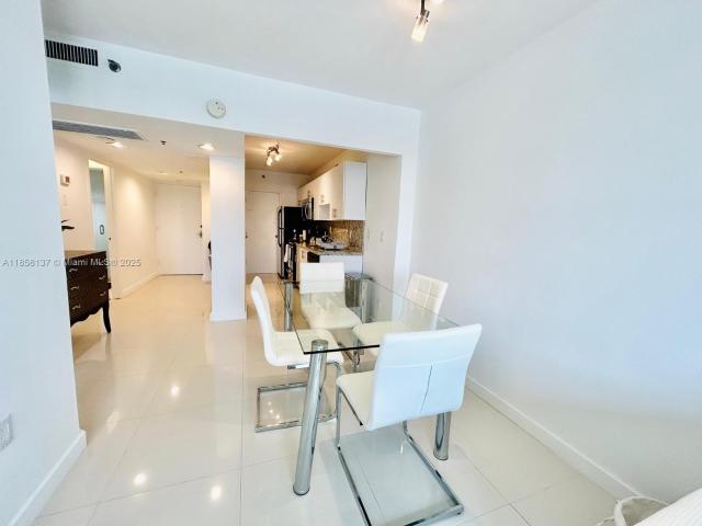 1 BR, 1 BA in Miami Beach City Center