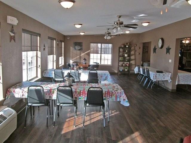 1 BR, 1 BA in Mid Wilshire