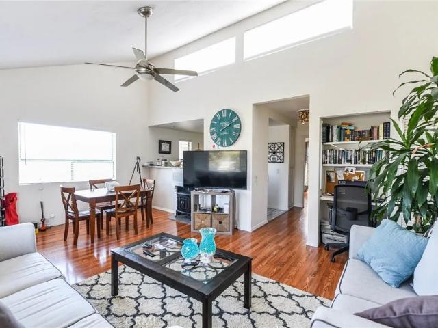 1 BR, 1 BA in South Park