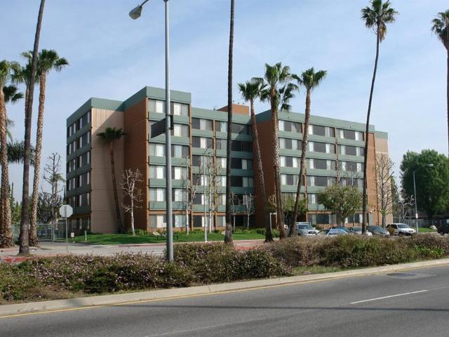 1 BR, 1 BA in Van Nuys