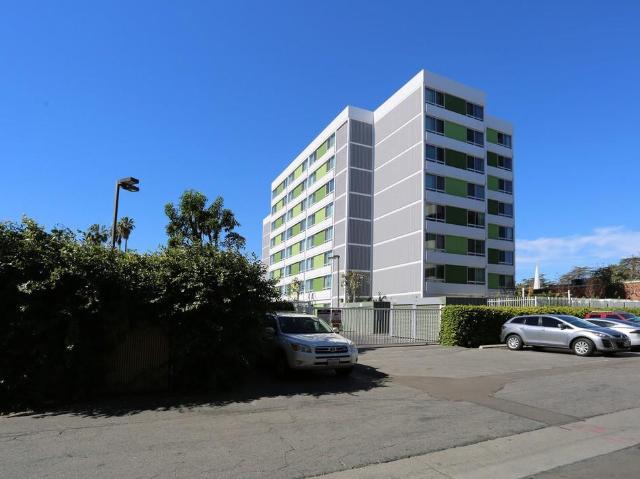 1 BR, 1 BA in Van Nuys