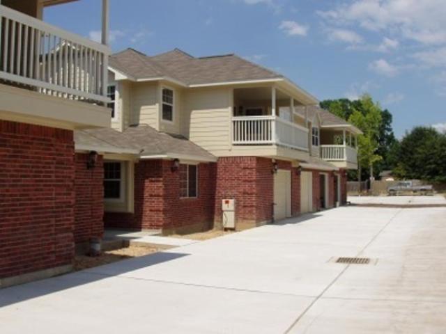 1 Br, 2 bath, Townhouse/Brownstone/RowHouse 1237 Lovett Street
