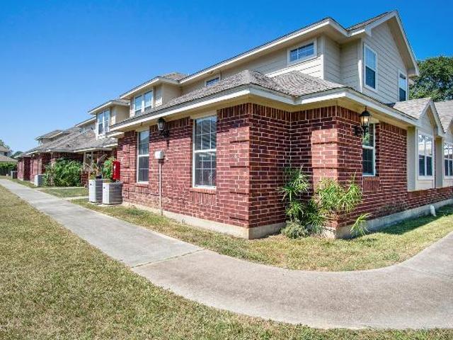 1 Br, 2 bath, Townhouse/Brownstone/RowHouse 1239 Lovett Street