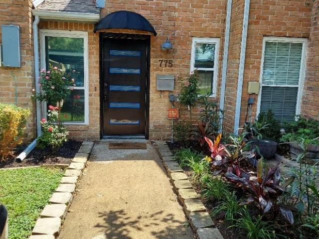 1 Br, 2 bath, Townhouse/Brownstone/RowHouse 775 Worthshire Street