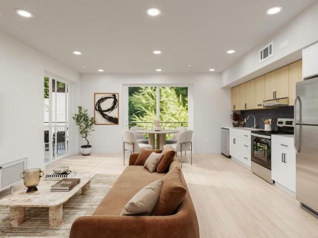 1 Br, 2 bath, Apartment 1655 N Allesandro Street