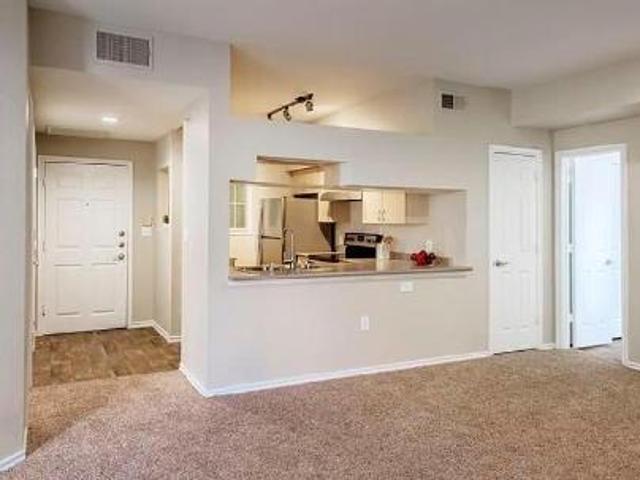1 Br, 2 bath, Apartment 2815 Allen Street, Suite 120