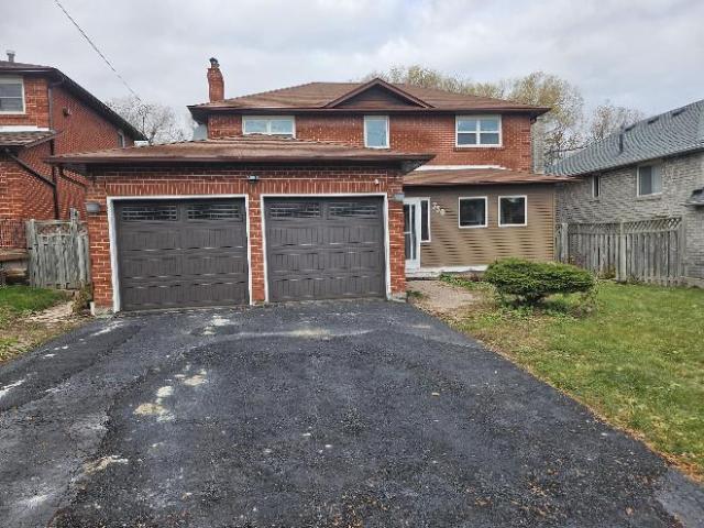 1 Br, 2 bath, Apartment 730 Sheppard Avenue