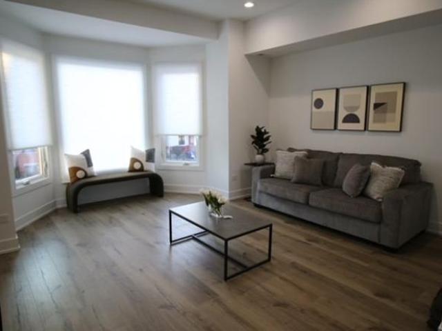 1 Br, 2 bath, Condo 4351 S Oakenwald Ave