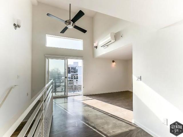 1 Br, 2 bath, Condo 4980 S Centinela Ave