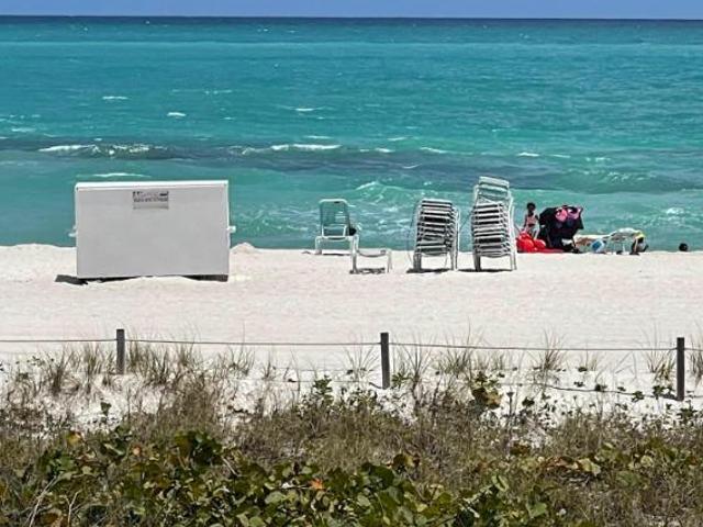 1 Br, 2 bath, Condo 5701 Collins Ave