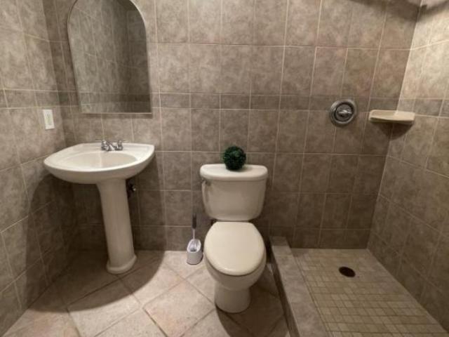 1 Br, 2 bath, Condo 5971 La Pinata Blvd