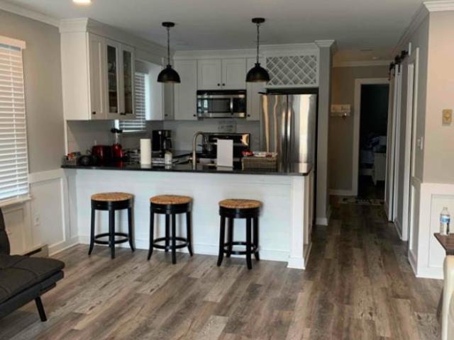 1 Br, 2 bath, Condo 620 Salt Spray Rd
