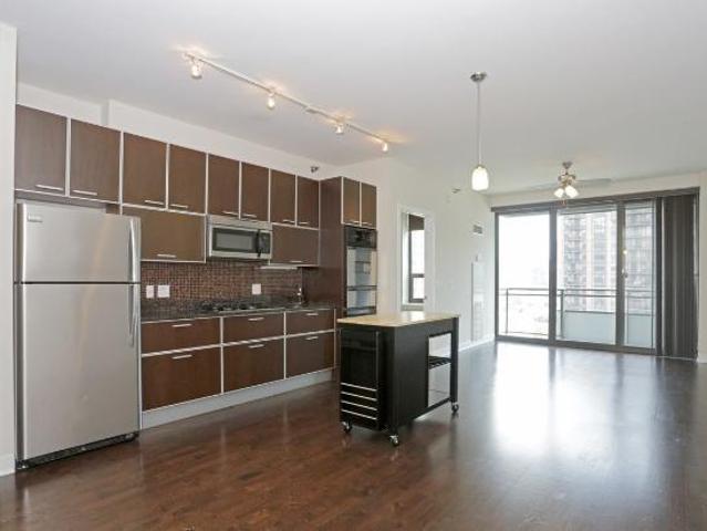 1 Br, 2 bath, Condo 698 W Wayman St