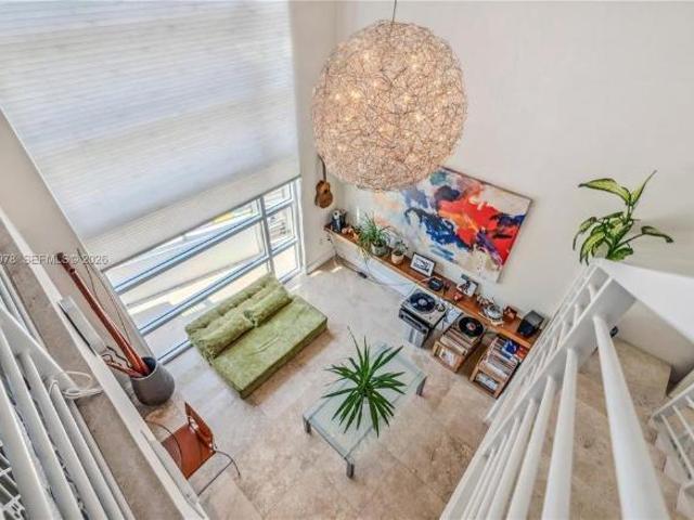 1 Br, 2 bath, Condo 7700 Collins Ave