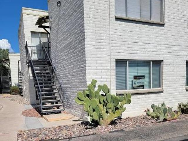 1 Br, 2 bath, Condo 8450 E Old Spanish Trl