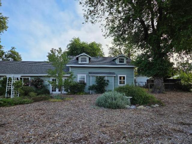 1 Br, 2 bath, Condo 9247 Poplar Street