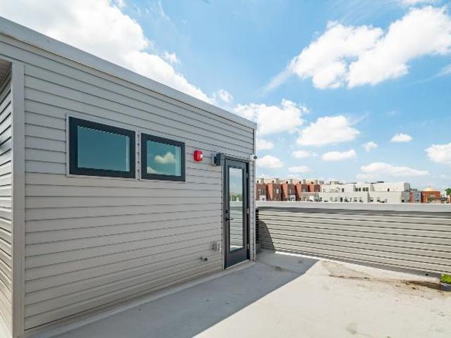 1 Br, 2 bath, Condo 930 N 2nd