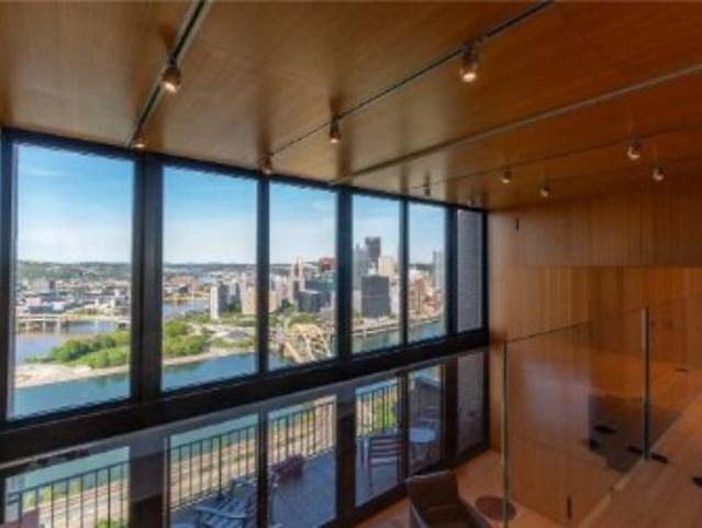 1 Br, 2 bath, Condo 1000 Grandview Ave