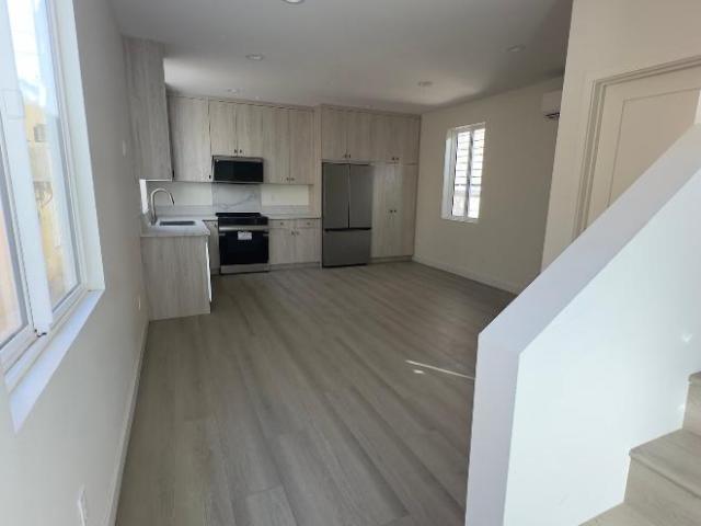 1 Br, 2 bath, Condo 1153 Alameda Avenue