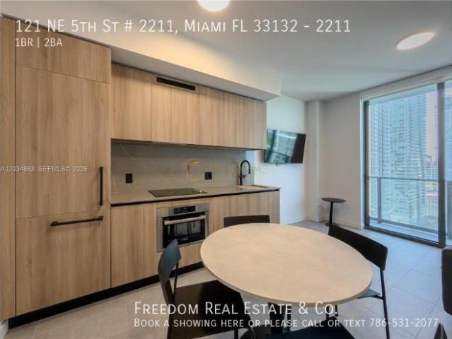 1 Br, 2 bath, Condo 121 NE 5th St