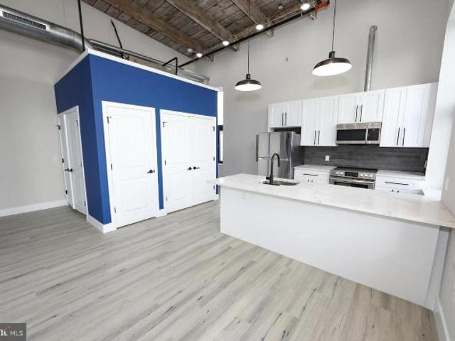 1 Br, 2 bath, Condo 1849 E Venango St