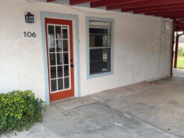 1 Br, 2 bath, Condo 20045 Fm 306
