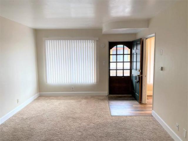 1 Br, 2 bath, Condo 2115 Placentia Ave
