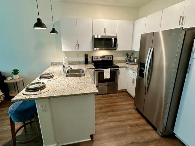 1 Br, 2 bath, Condo 2351 E Hidalgo Ave