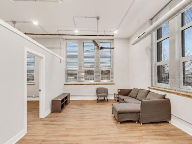 1 Br, 2 bath, Condo 3700 Frankford Ave