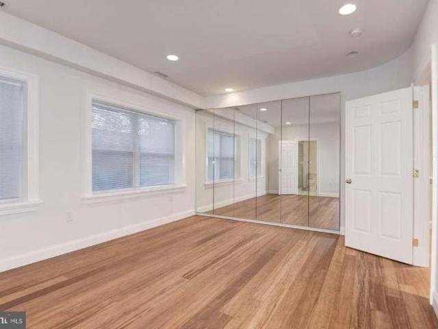 1 Br, 2 bath, Single Family 4600 Kenmore Dr Nw