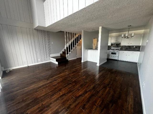 1 Br, 2 bath, Single Family 4034 Emerald St